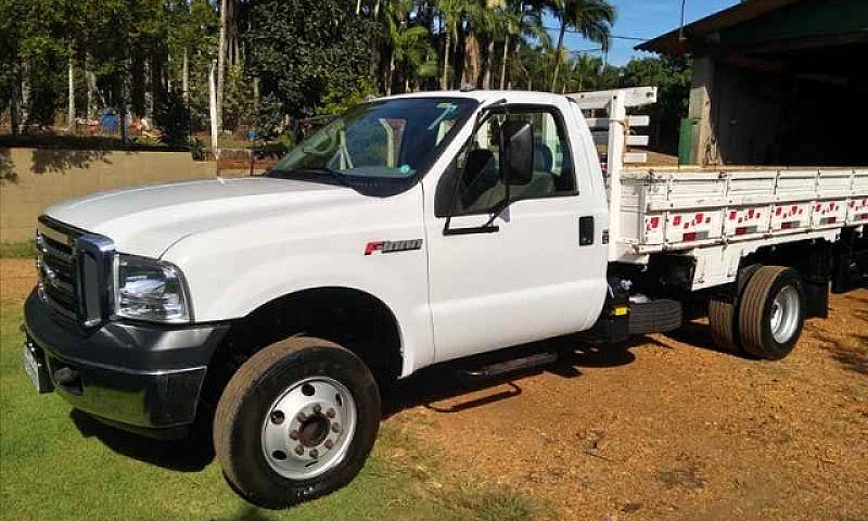 Ford F4000 Carroceria 2018 Unico Dono Baixo Km en São Paulo | ClassificadosEU Brasil